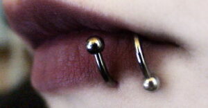 SPIDER BITES PIERCING – EVERYTHING YOU NEED TO KNOW | fixthelife